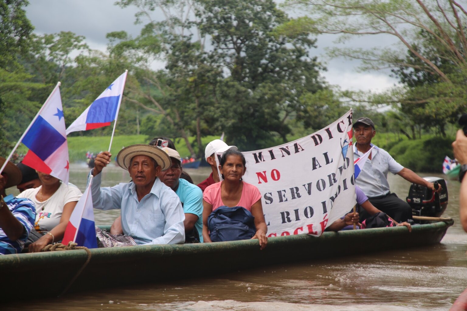Comunidades de Río Indio realizaron marcha acuática en defensa del agua ...